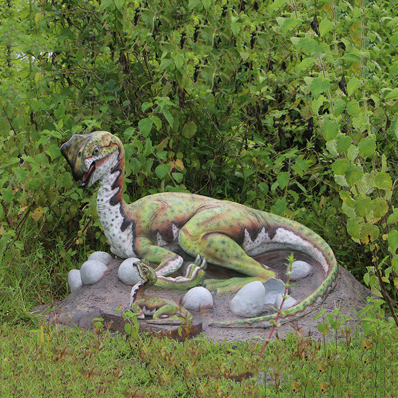 26" Oviraptor Nest – WinterlandInc