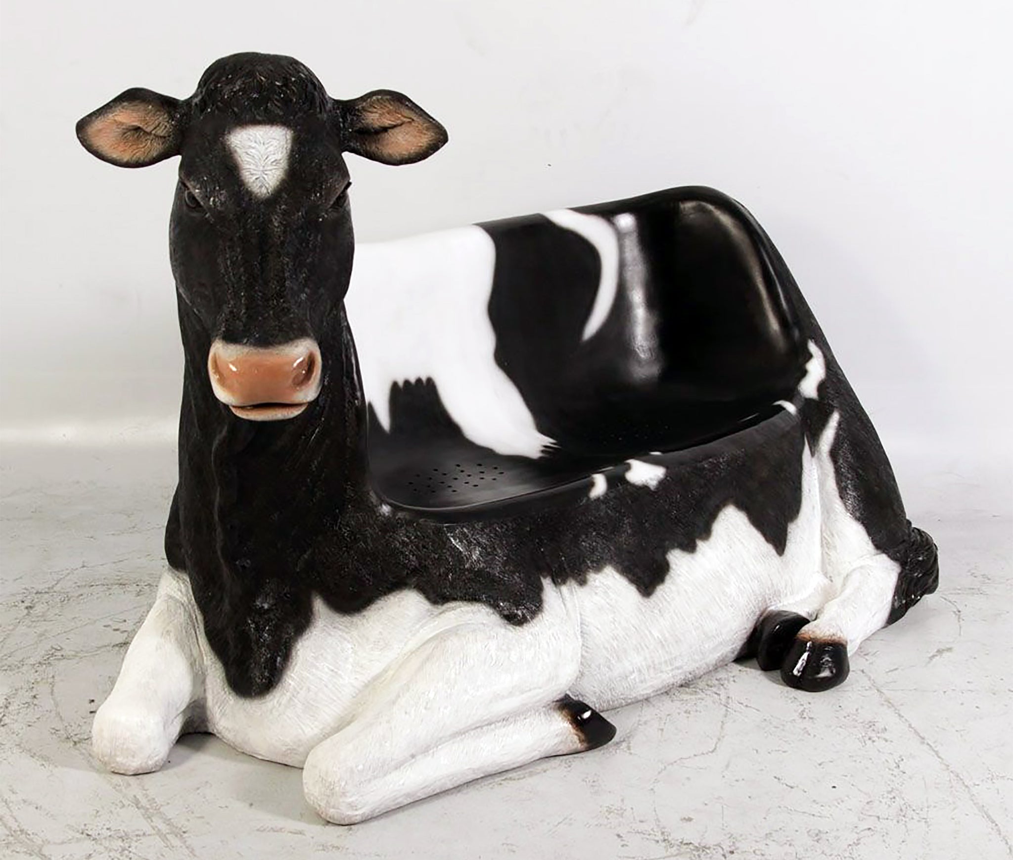 4.5' Cow Bench – WinterlandInc